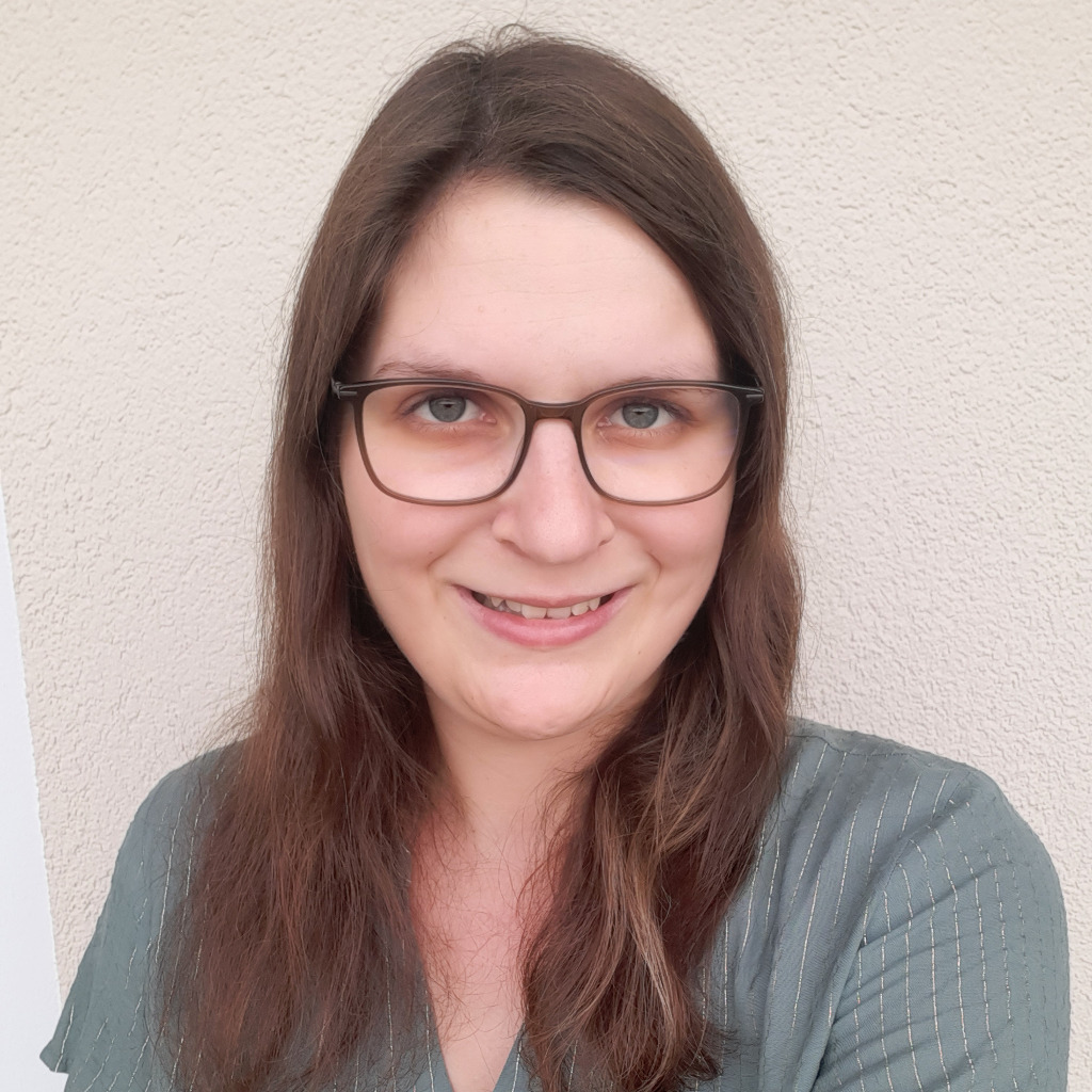 Alexandra Gedak - Junior Controller - Tenhil GmbH & Co. KG | XING