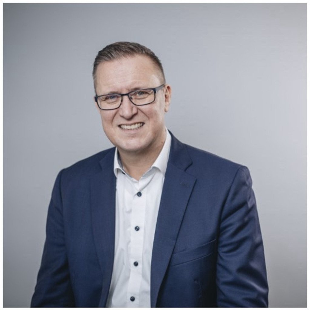 Oliver Hansen - Prokurist / Bereichsleiter Corporate Governance - ETL ...