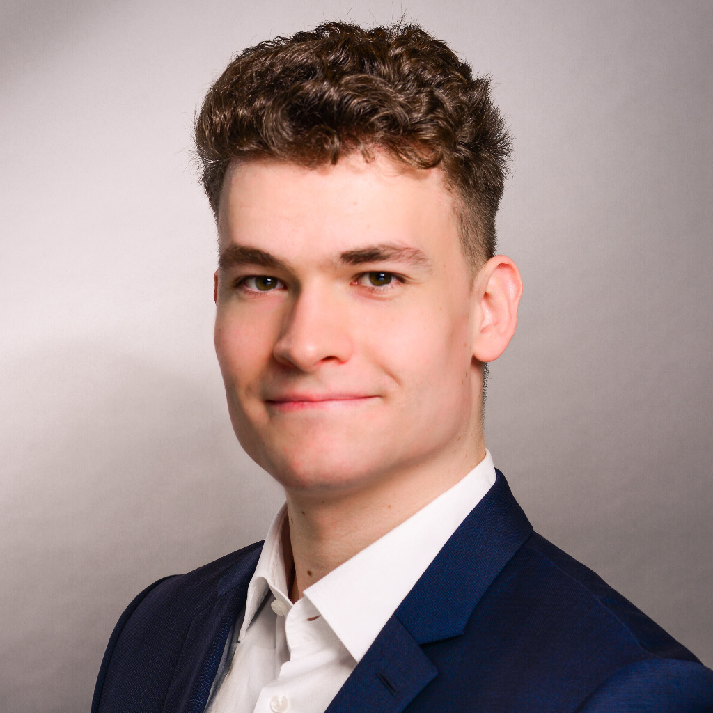 Aaron Albrecht - Werkstudent - EY (Ernst & Young) | XING
