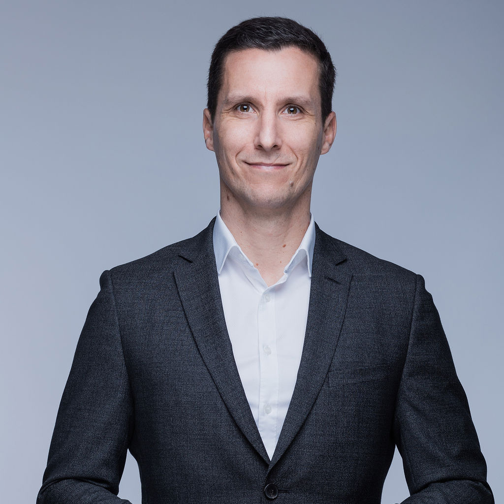 Bernhard Walker - Geschäftsbereichsleiter - Semperit AG Holding | XING