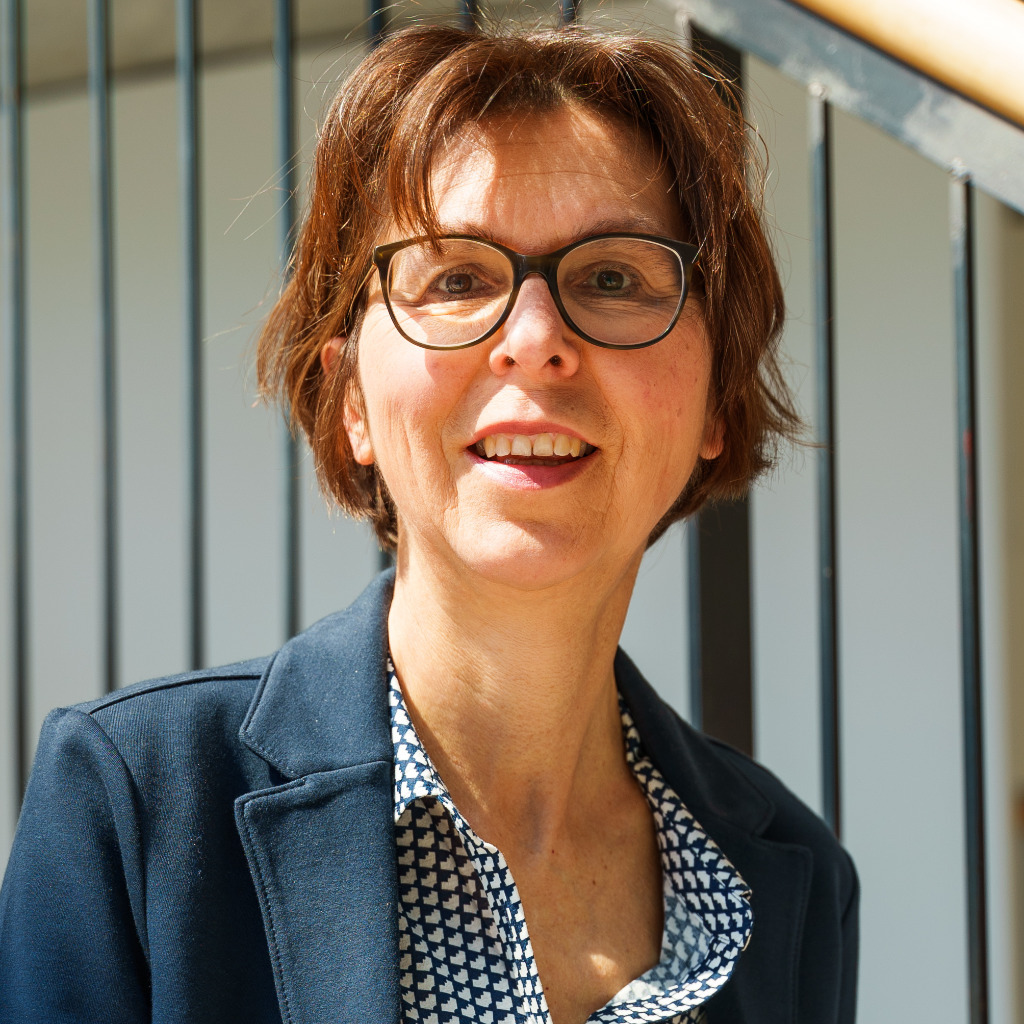 Christine Wolff - Mitarbeiterin in der Verwaltung - Katholische ...