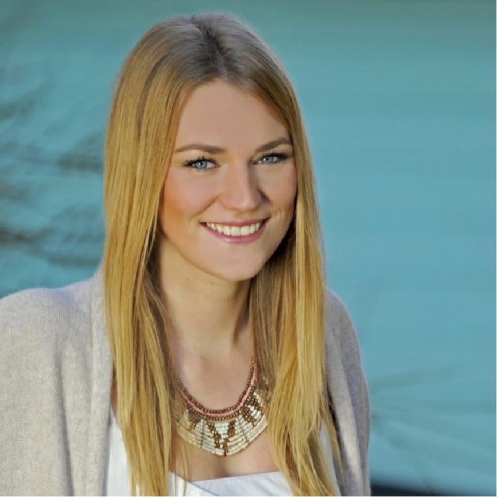 Alisa Frank's Instagram, Twitter & Facebook on IDCrawl