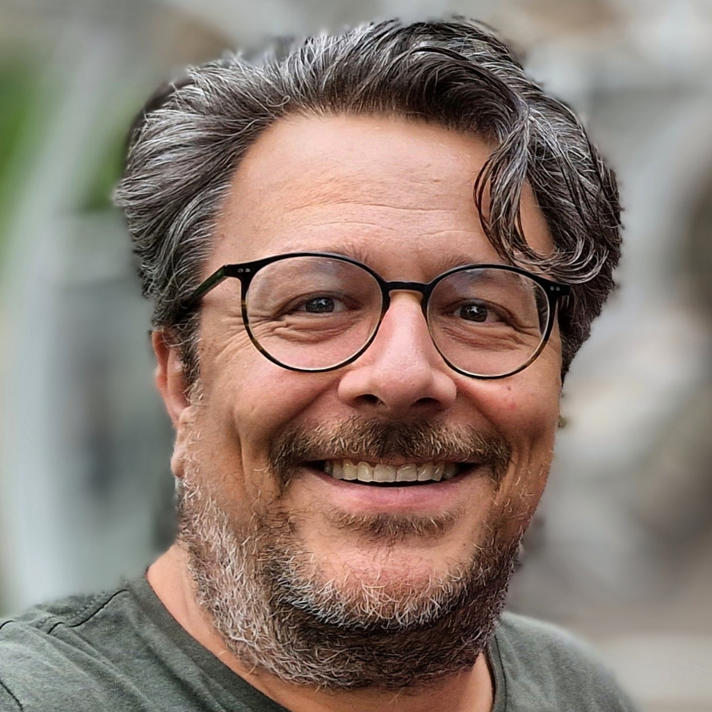 Alexander Wenning - Geschäftsführer - Thakker GmbH & Co. KG | XING