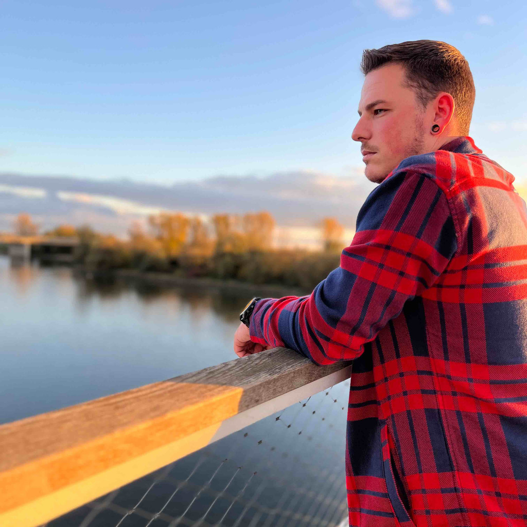 Simon Eichinger - Großhandelskaufmann - Excite GmbH | XING