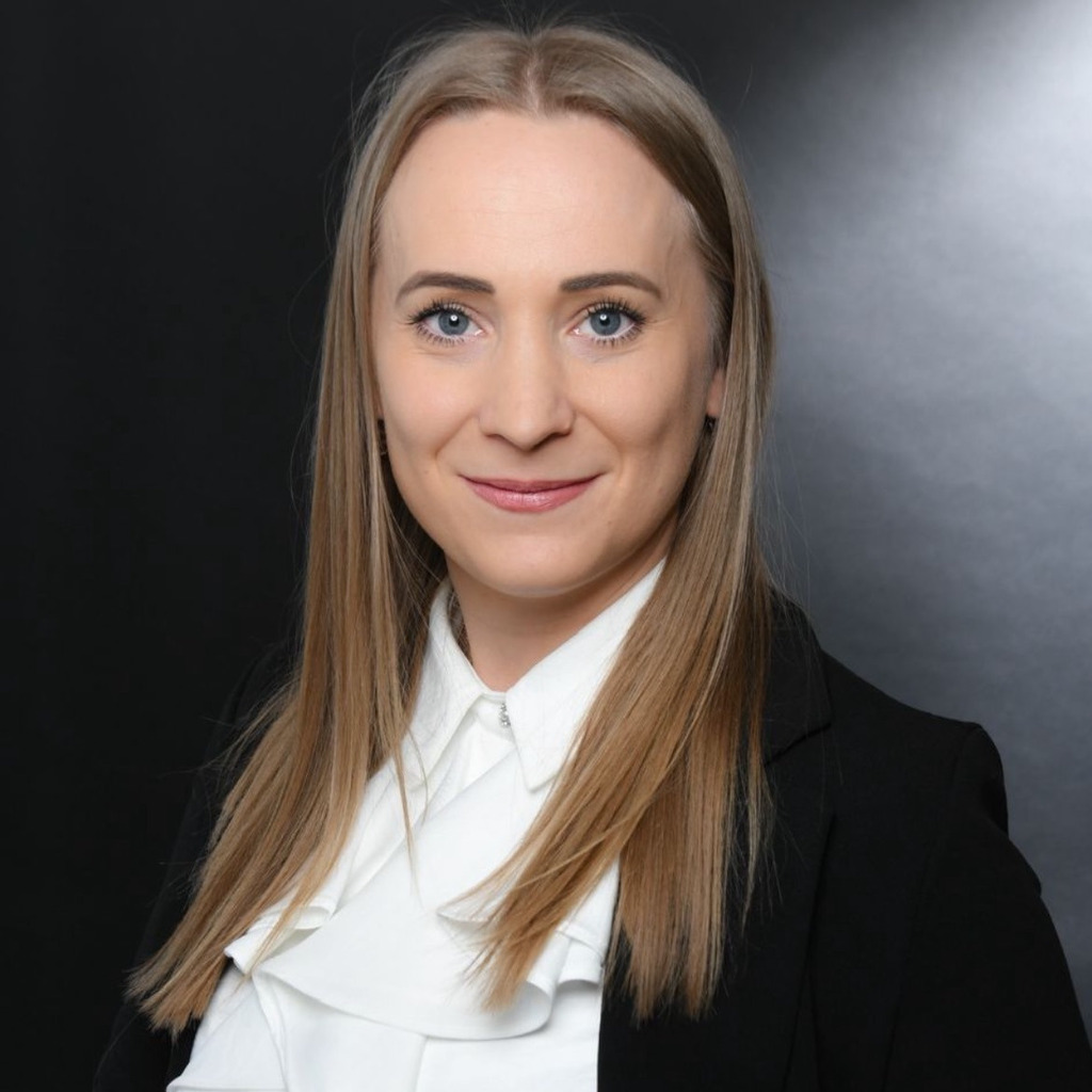 Vera Rebmann - Einkäuferin, Foundation (E-F) Design & Development ...