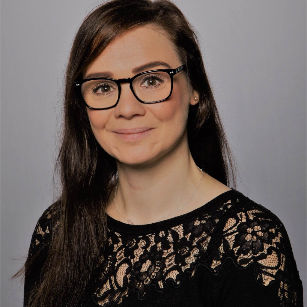 Miriam Edelmann - Confiserie-Verkäuferin - E. Breuninger GmbH & Co. | XING