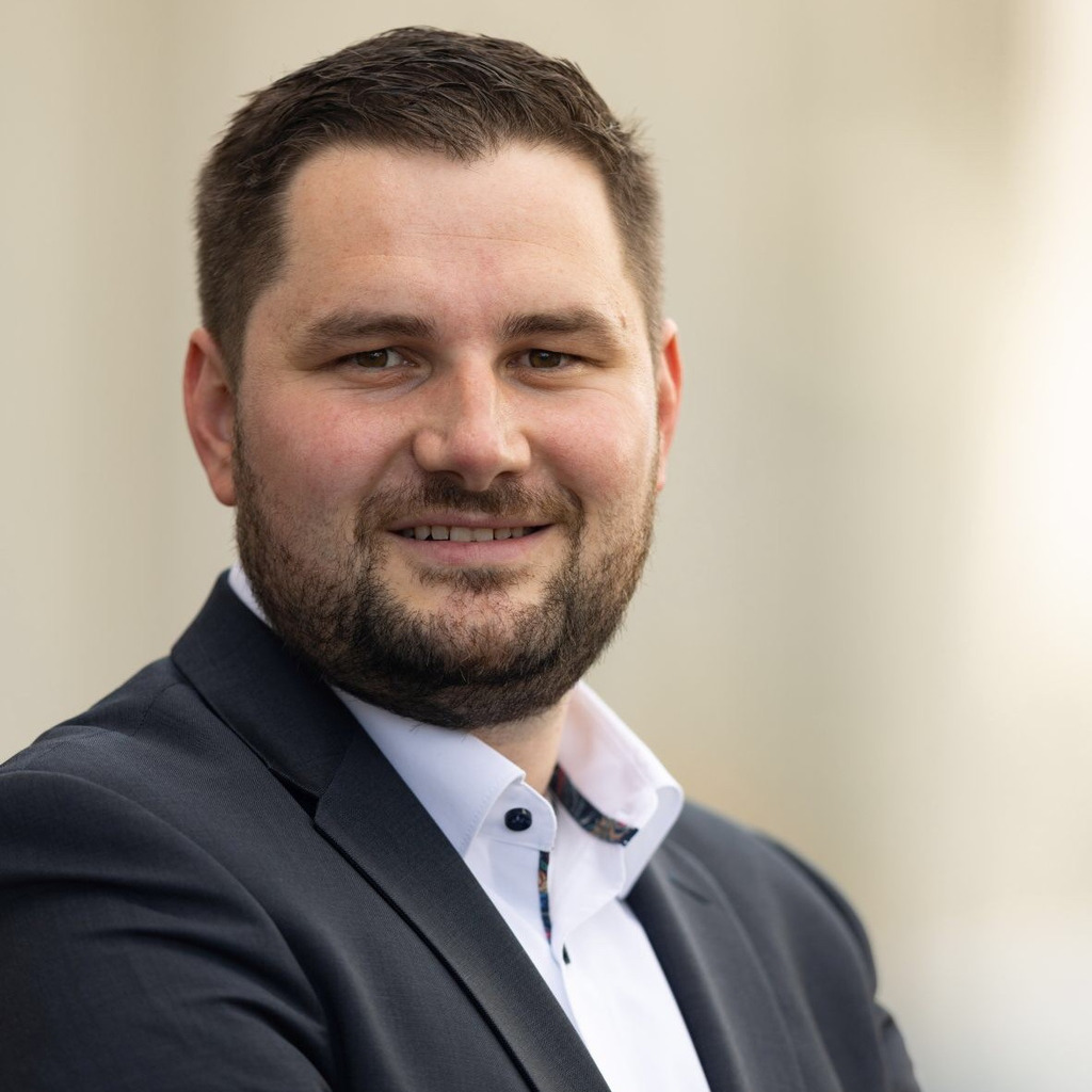 Robert Graupner's Instagram, Twitter & Facebook on IDCrawl