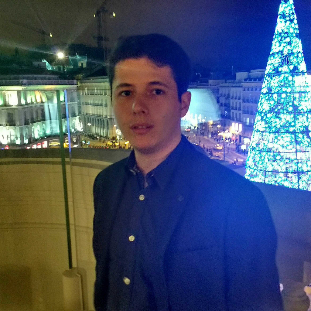 Christian Falcon - PHP Developer - Makler | XING