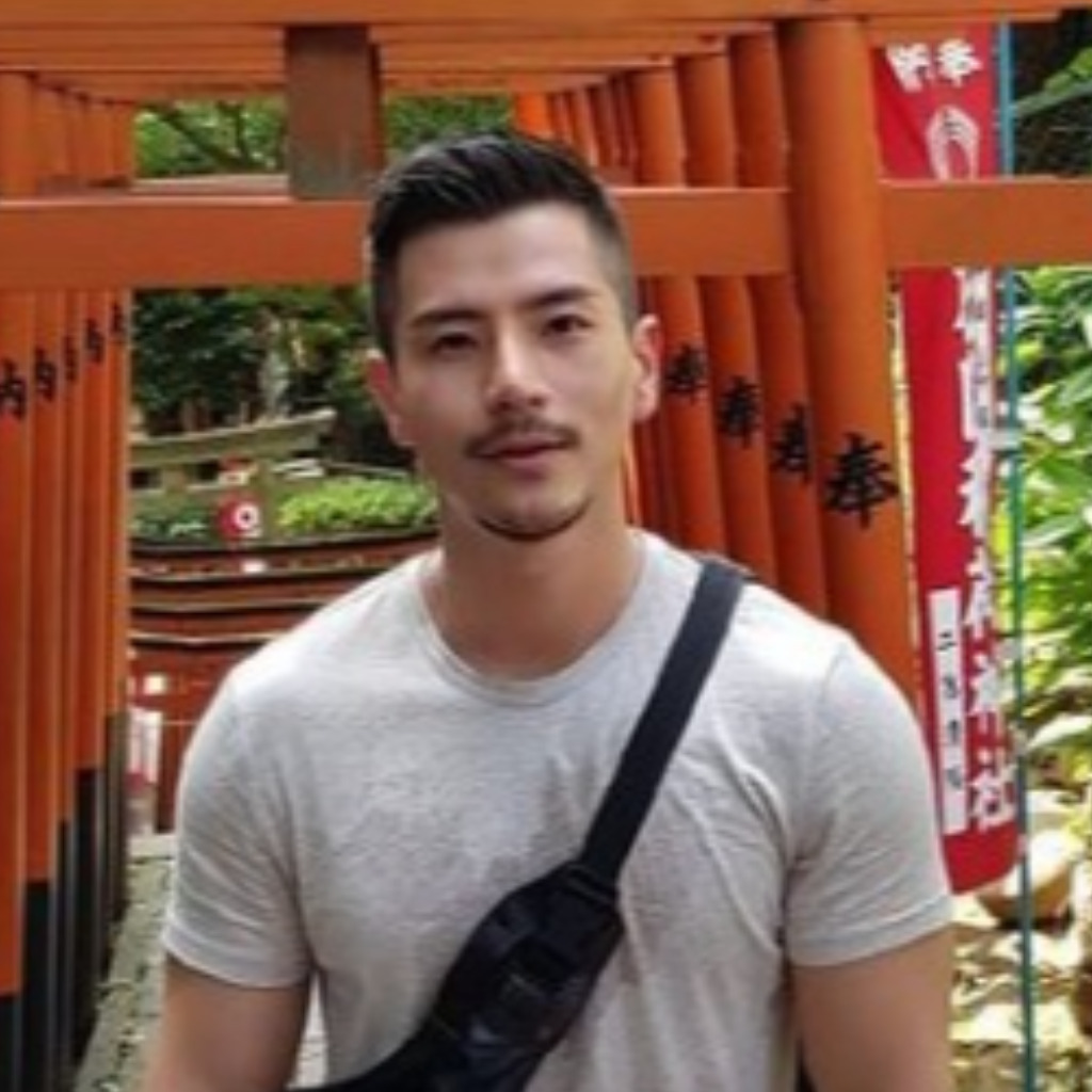 Benson Lee - Financial Services Manager - eToro | XING