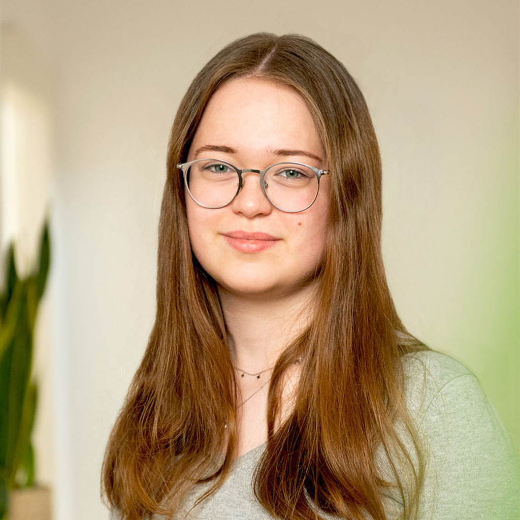 Larissa Ellmers - Mediengestalter Digital und Print - Innocom GmbH | XING