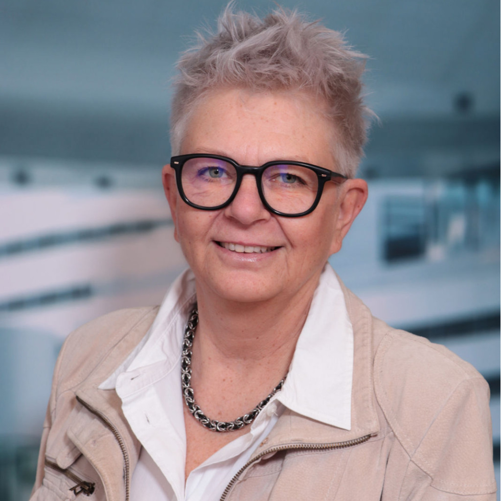 Bettina Stepczynski - Kaufmännischer Assistent - get2gether GmbH | XING