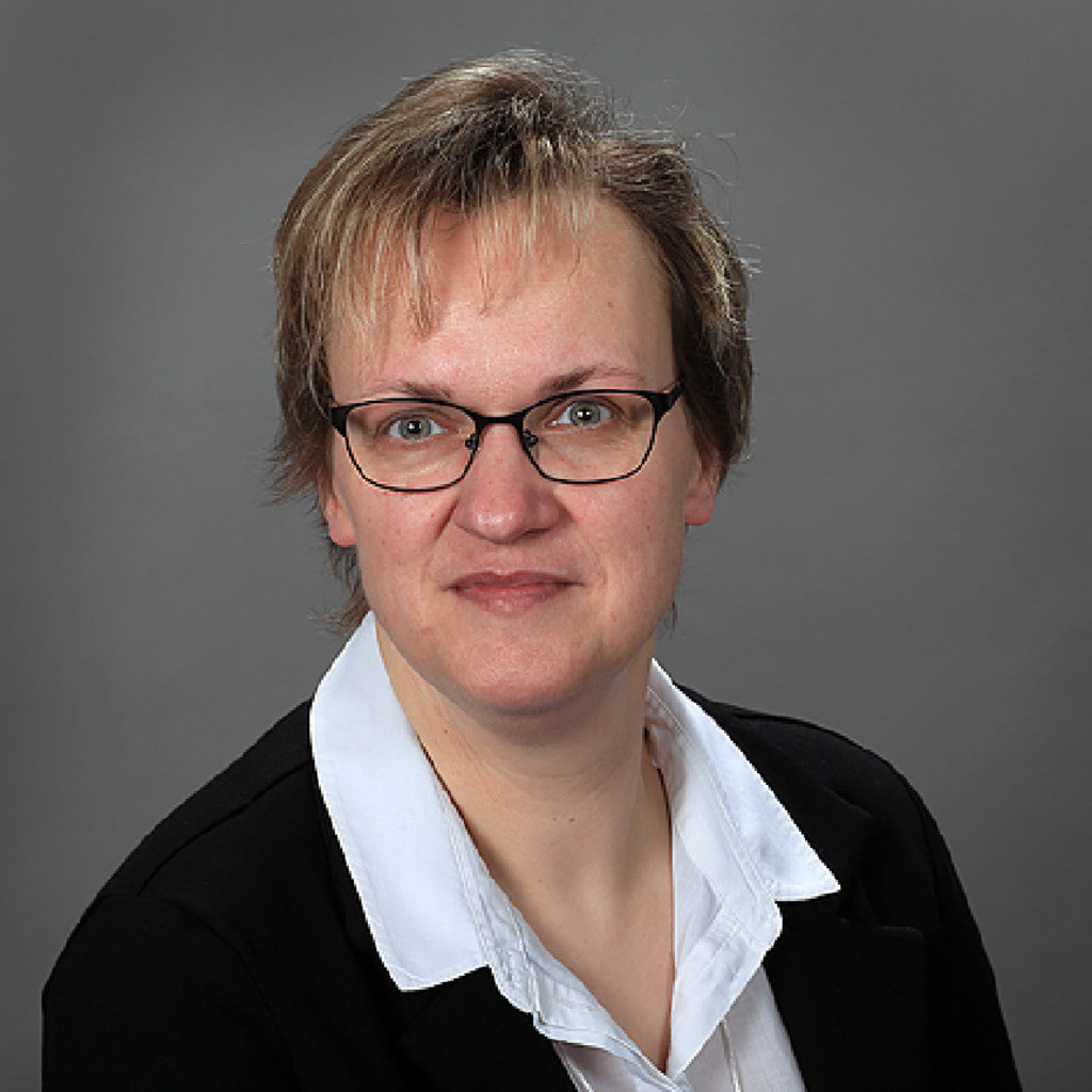 kerstin Hirsch - Pflegedienstleitung - Rehaklinik am Kurpark | XING