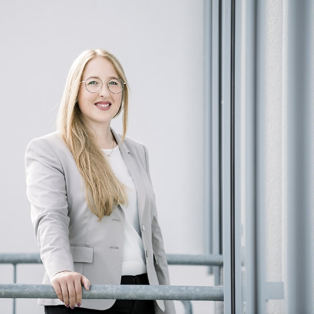 Gina Roth - Personalreferentin - Möbel Kempf GmbH & Co. KG | XING