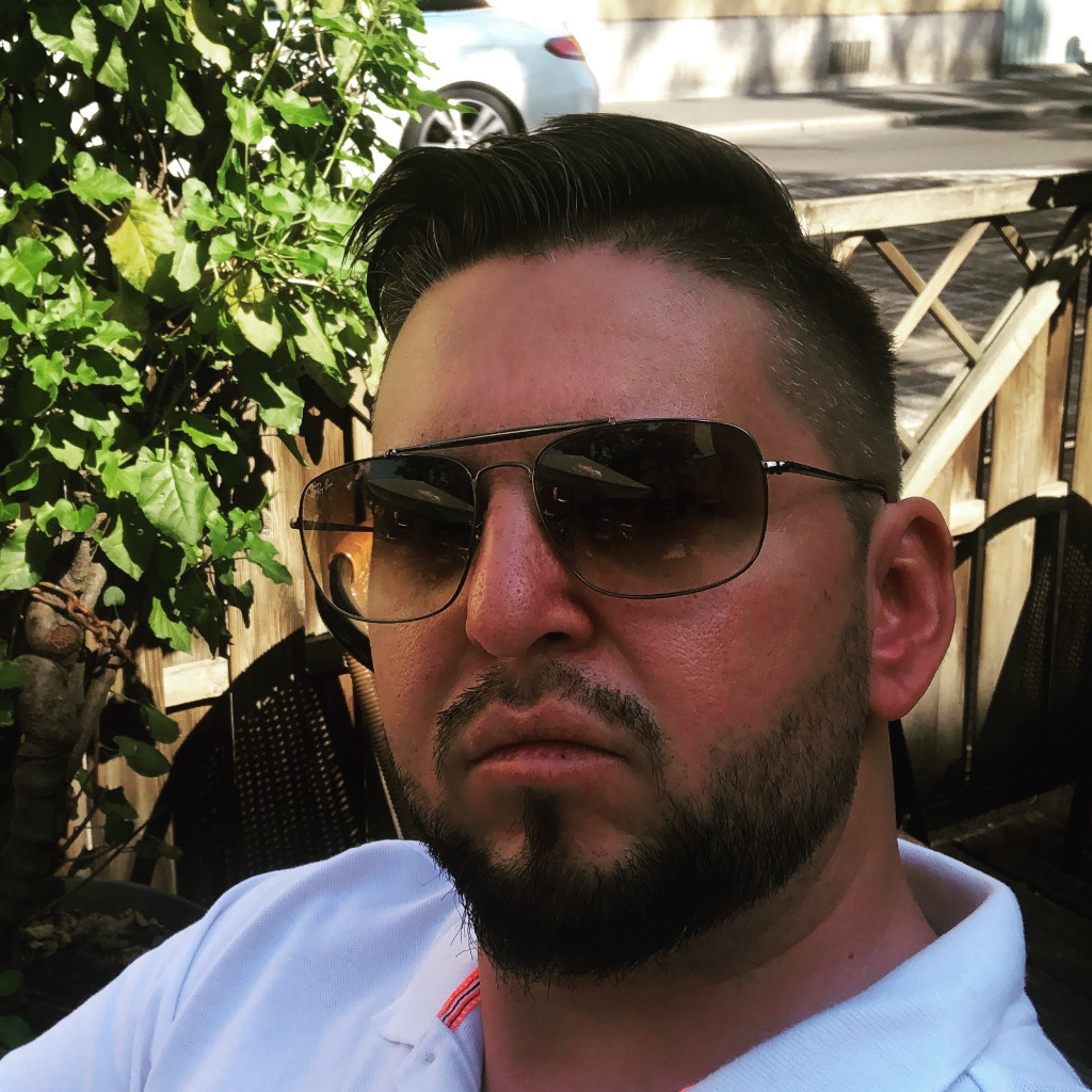 John Michael Morton: Ausbildung und Berufserfahrung | XING