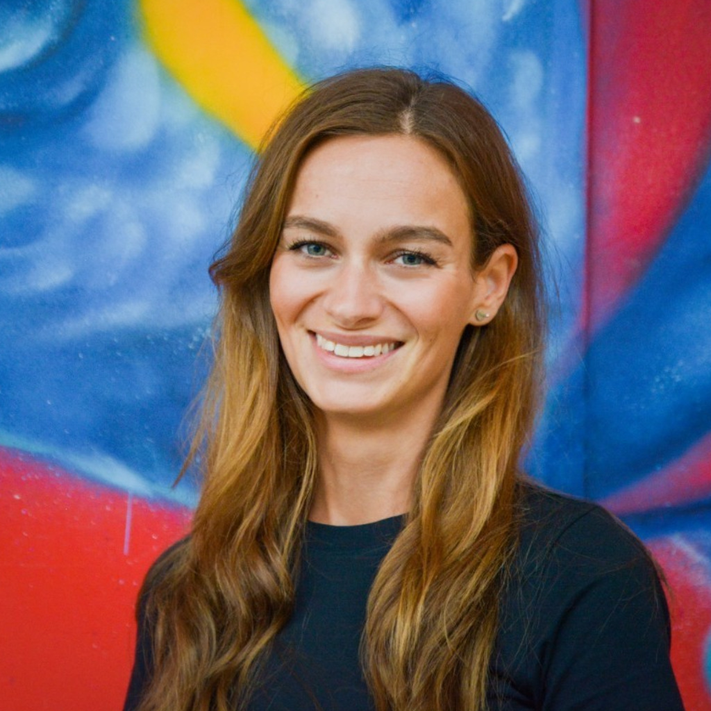 Anna Volz's Instagram, Twitter & Facebook on IDCrawl