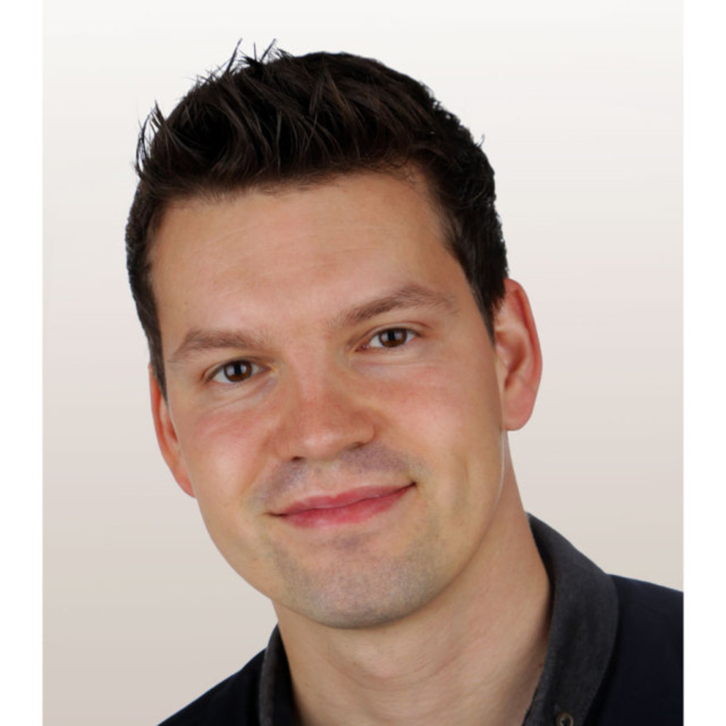 Philipp Fischer - Principal Engineer, App Development Group - Mercedes ...