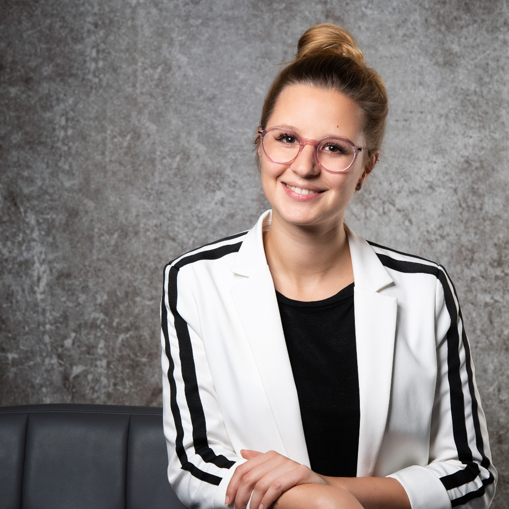 Lisa Weber - Senior Key Account Managerin - Hays | XING