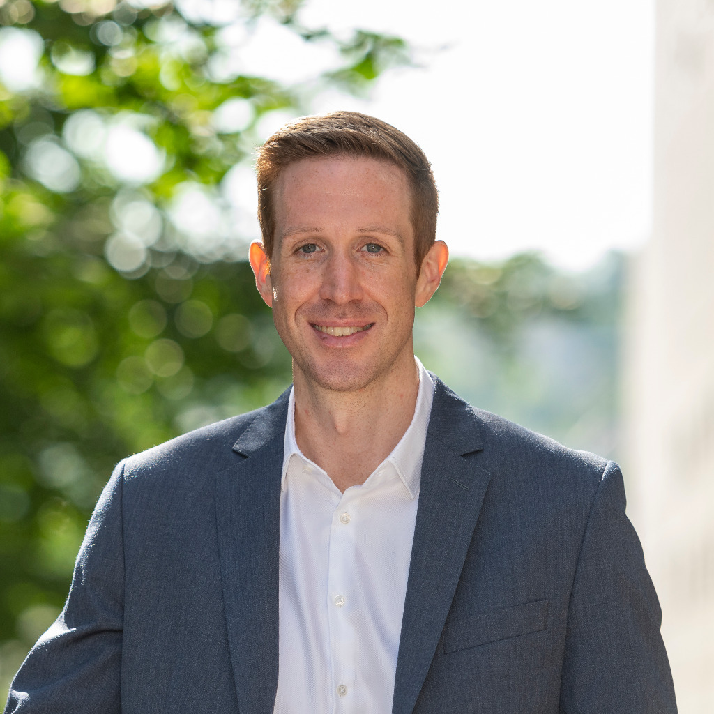 Dennis Rischer - Gründer - Sport.Raum.Entwicklung | XING