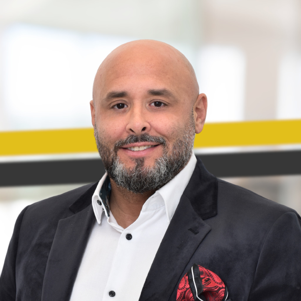 Marc Carreño - CEO | Real Estate | Executive Search - invivo Group GmbH ...