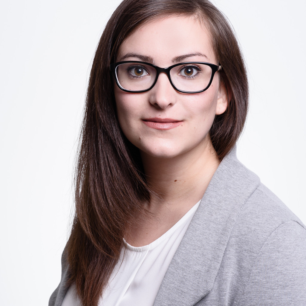 Kim Nora Skapczyk - Koordinatorin Kontaktbüro Pflegeselbsthilfe ...