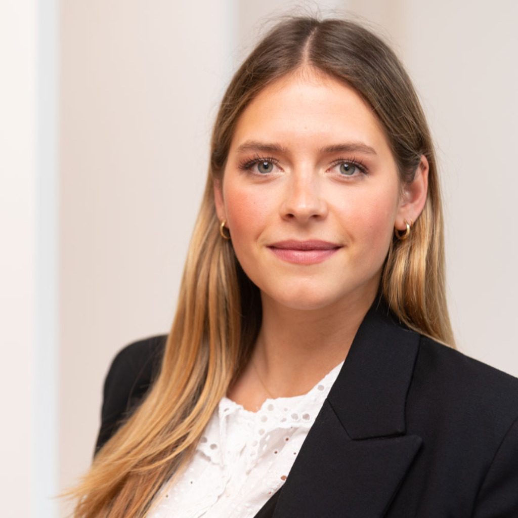 Anna Eigen - Head of Events & Brand Private Wealth Management - ODDO ...