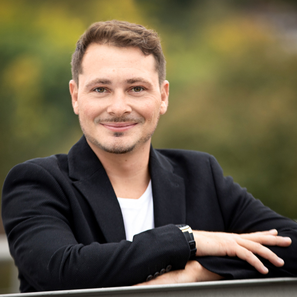 Daniel Rostan: Ausbildung und Berufserfahrung | XING