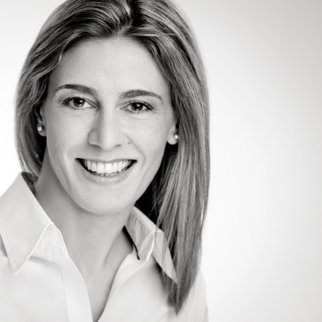 Julia Albrecht - Manager bei Deloitte | Cloud Transformation - Deloitte ...