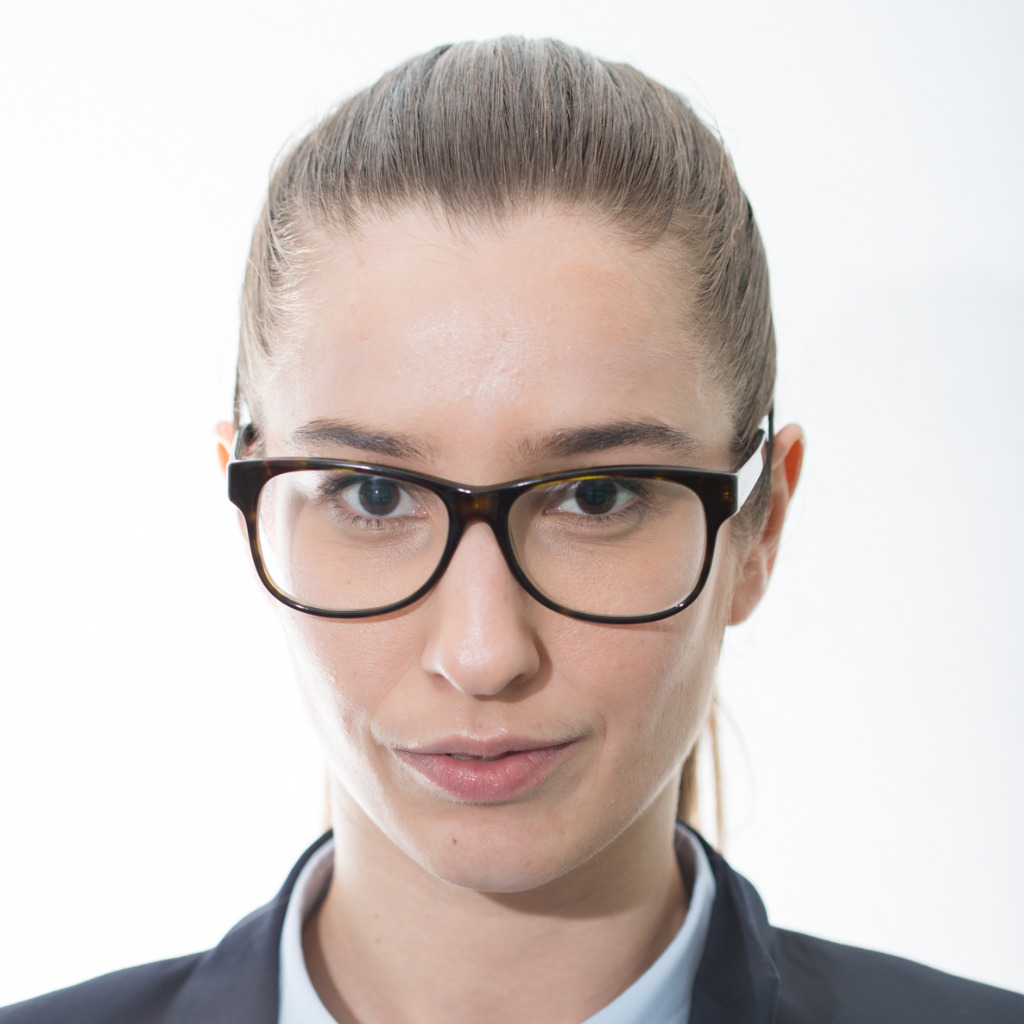 Kristina Schmidt - Lead Auditor Corporate Clients, Fixed Income ...