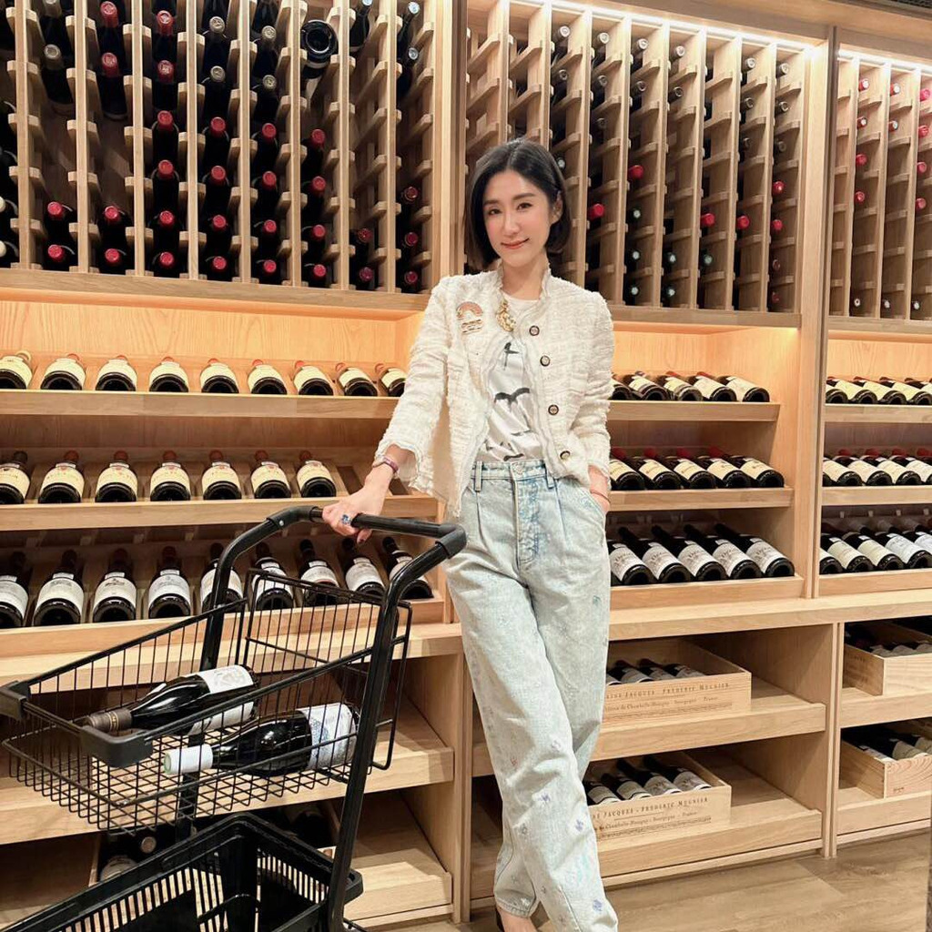 Huimei Chen - Partner - 酒微仓 | XING