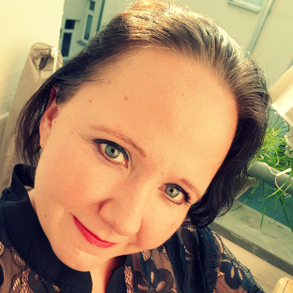 Steffi Schmidt - Office Manager - performanceliebe.de | XING