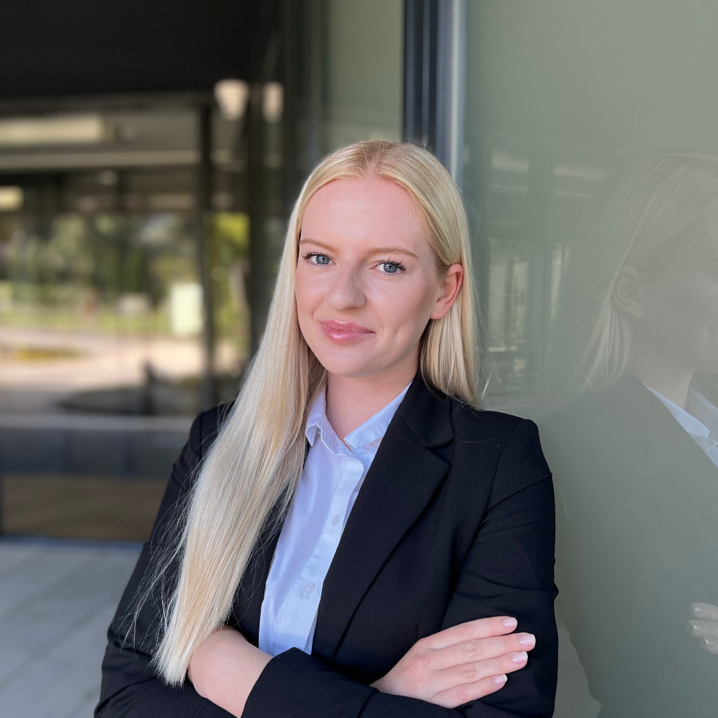 Julia Melzer - BWL - University of Dubrovnik | XING