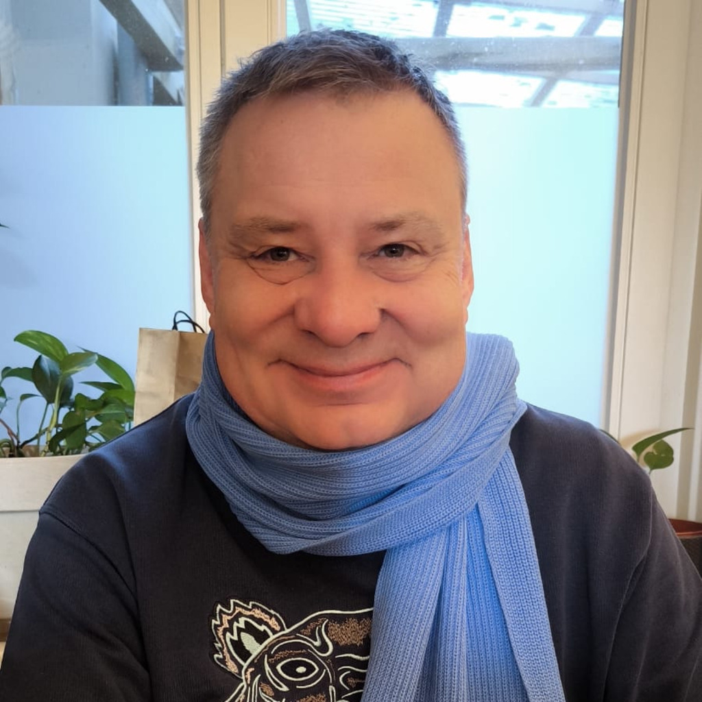 Frank Doll - Inhaber - Reisebüro Shangri La | XING