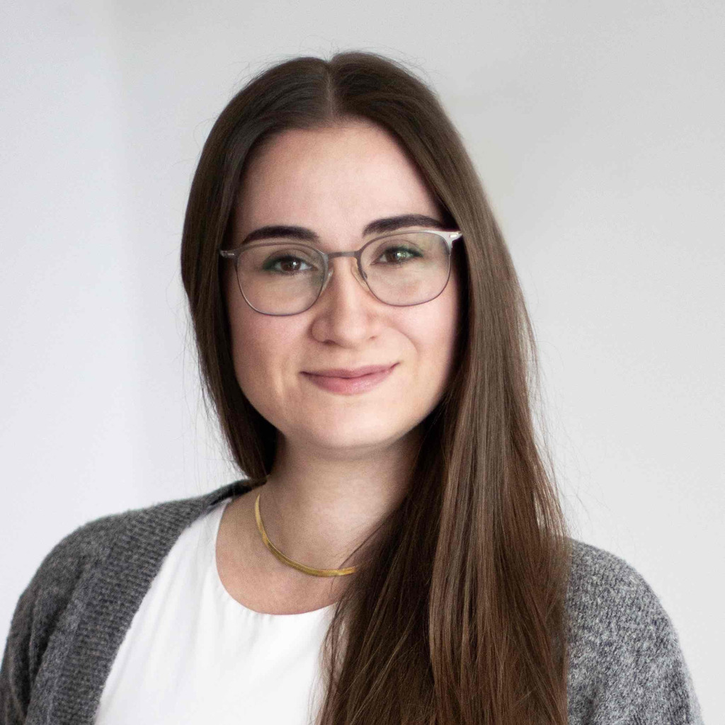 Julia Pfeiffer - Art Direction & Projektmanagement - HALMA | Agentur für Werbung – eine Marke ...