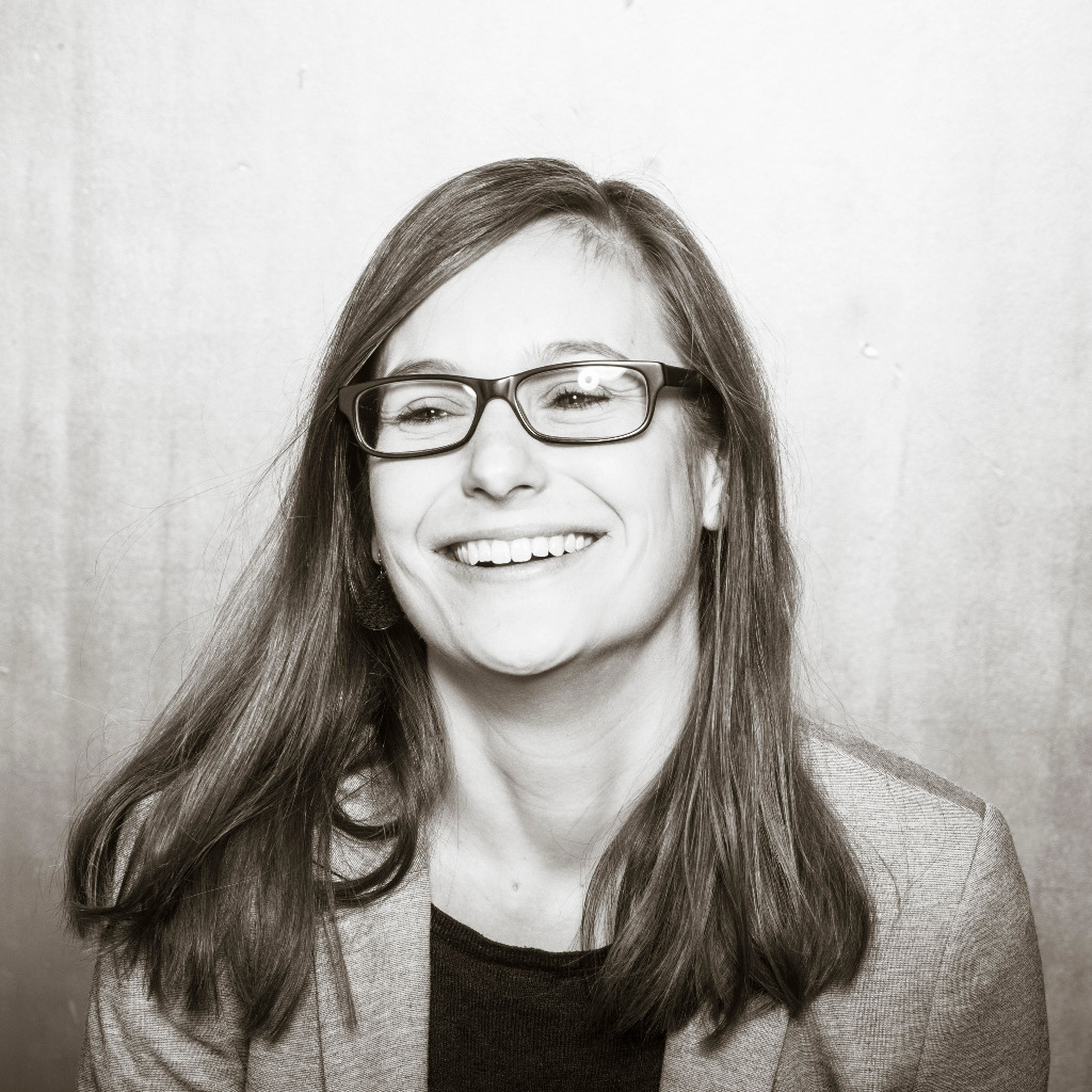 Maria Simon - Projektleiterin - familie redlich AG Agentur für Marken ...