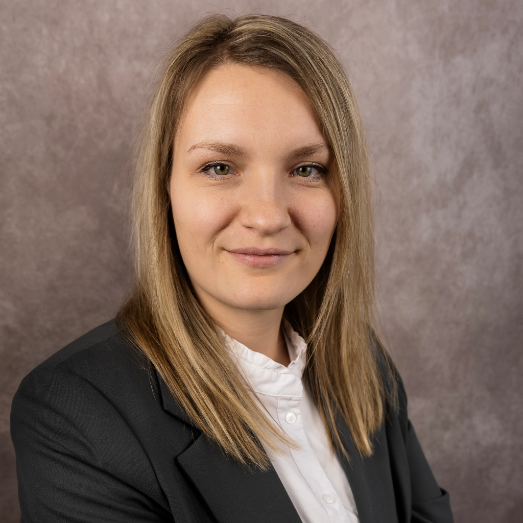 Michelle Hackbusch - Head of Talent & Business HR Partners - ST ...