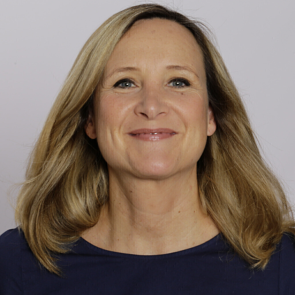 Claudia Sass - Manager Global Brand Programs and Standards - W. L. Gore ...