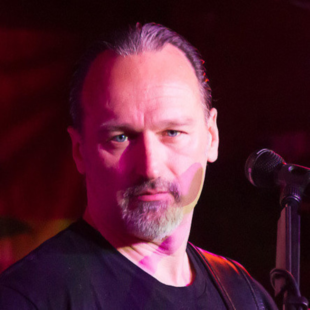 Volker Klein - Gitarrist und Sänger - Volker Klein | XING