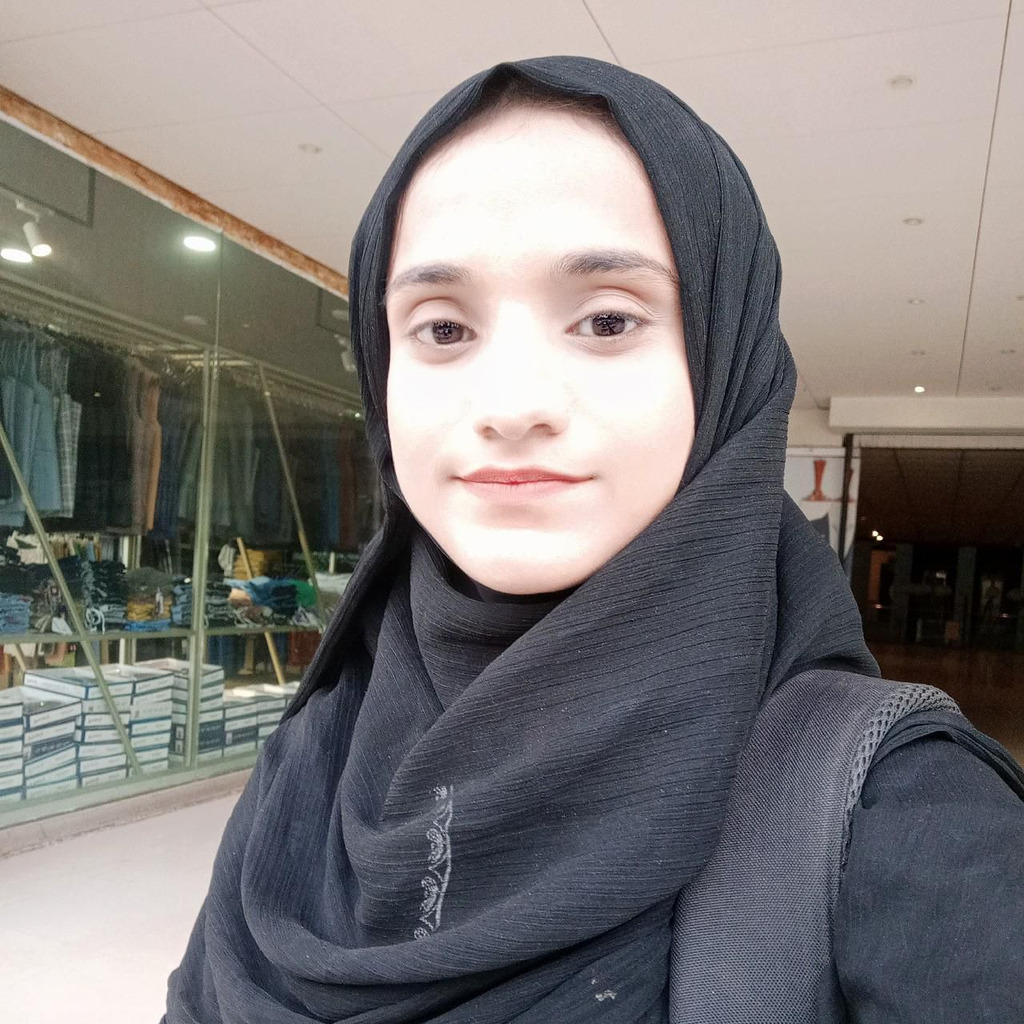 Arooj Shahid - Graphics designer - Noman Ghaffar | XING