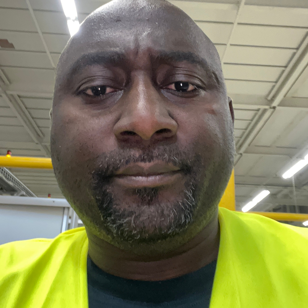 Emmanuel René Mbelek - Lagerist - Rhenus Automotive SE | XING