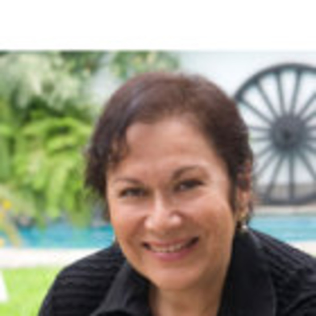 Isabel Leon's Instagram, Twitter & Facebook on IDCrawl