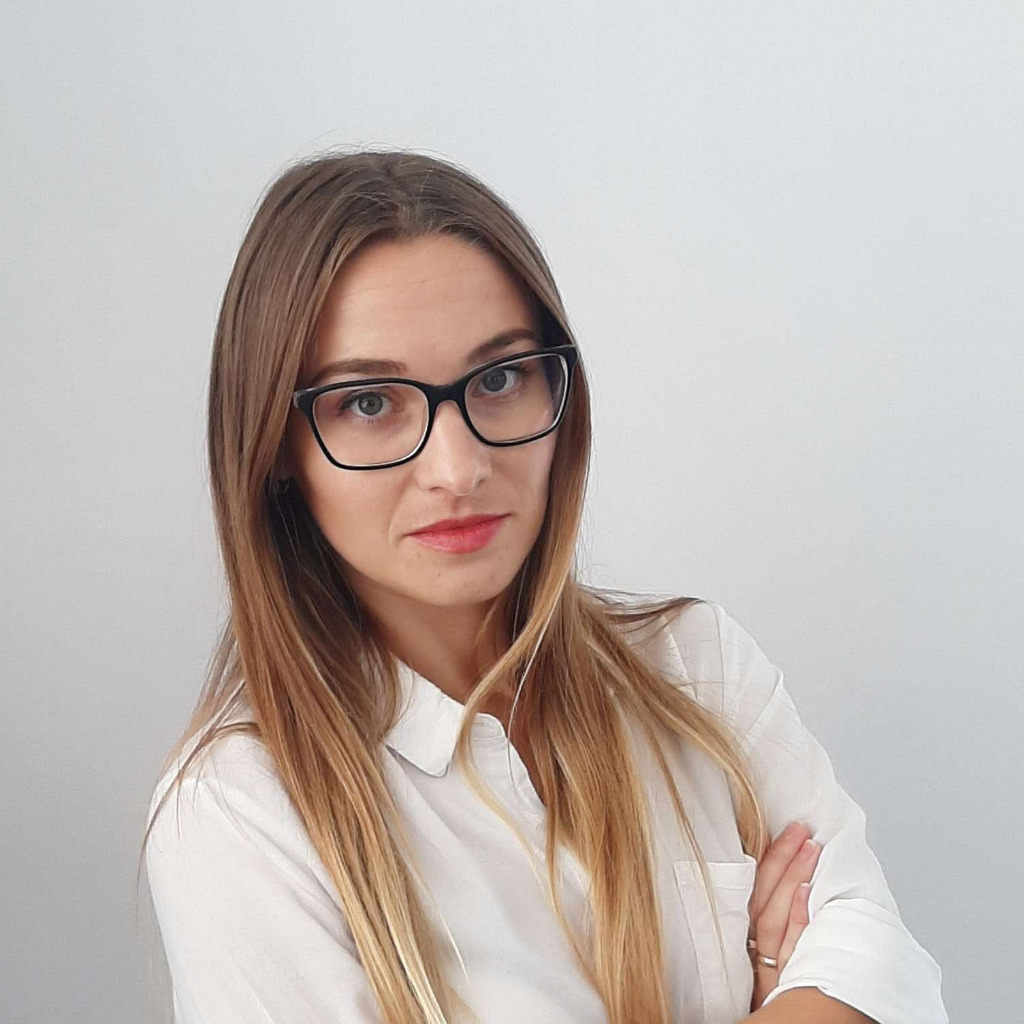 Elena Simac - Research Analyst - Pedersen & Partners | XING