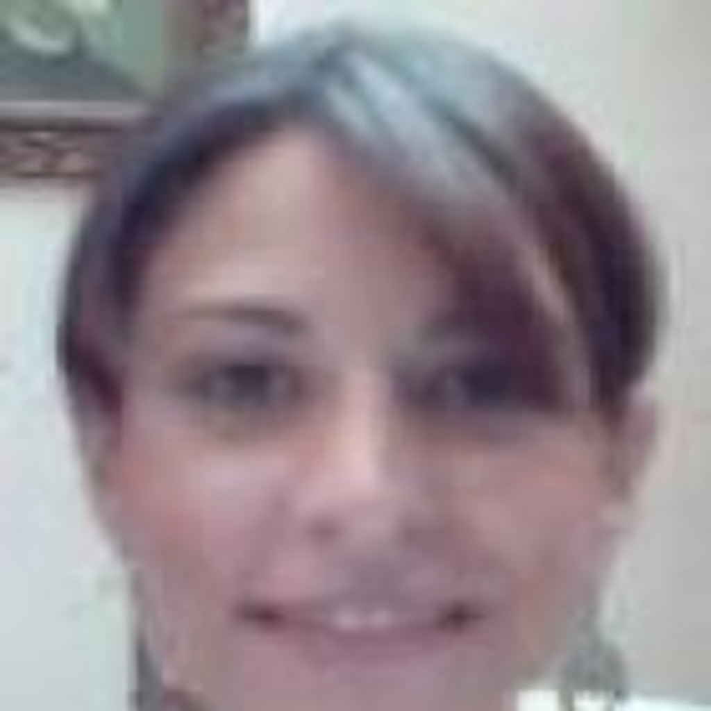 María Paula Santa Ana - Marketing - English Media Net | XING