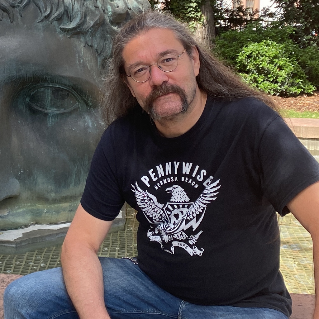 Peter Engelking - Layouter und Redakteur - Rocks Media Verlag | XING