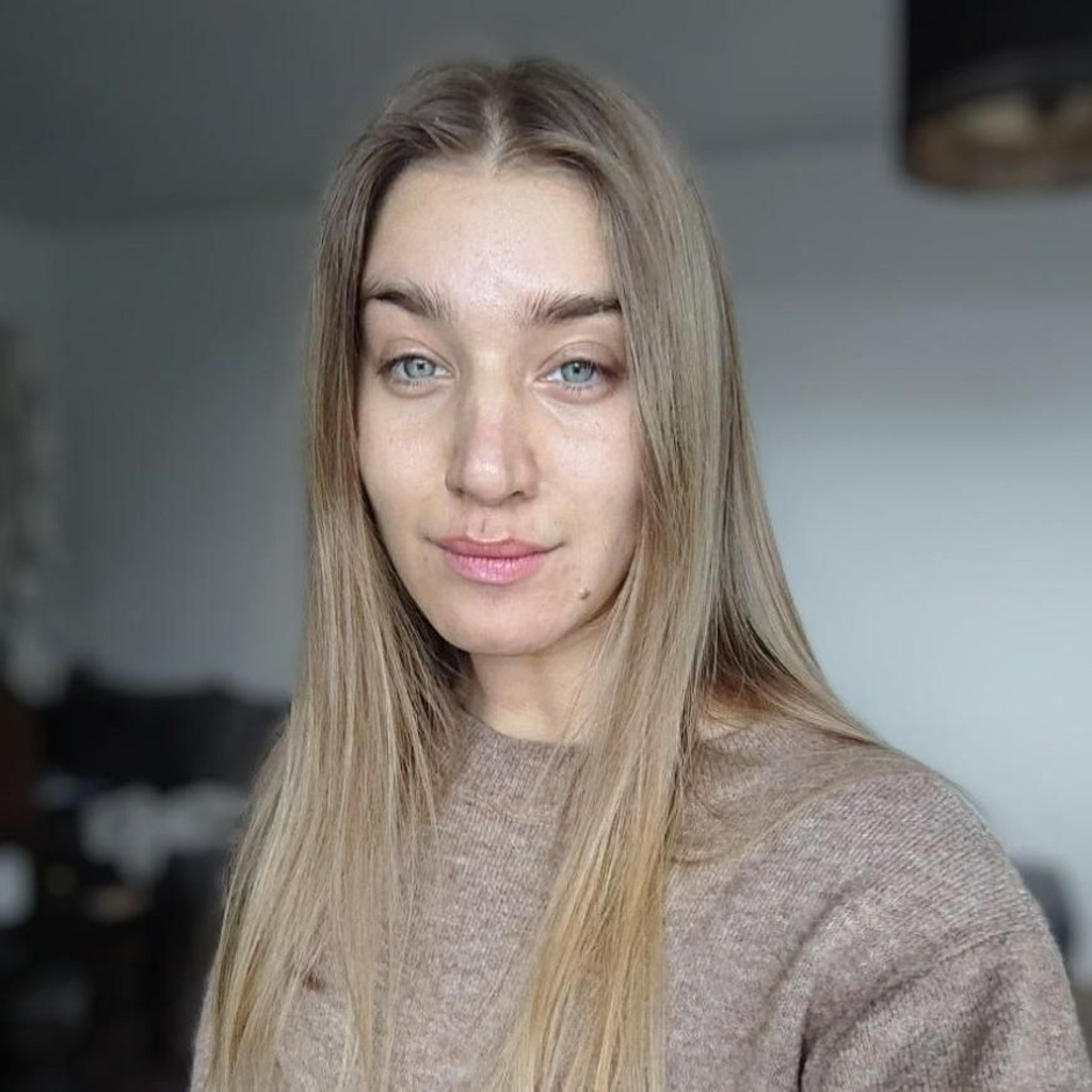 Yelyzaveta Chekhun - Designer, Managerin - Degaso | XING