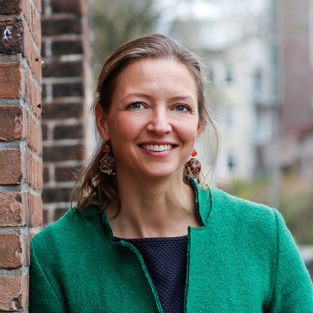 Mag. Marie Claire Zernitz-van der Lande - CEO Caffe Inc. - Eco-friendly ...