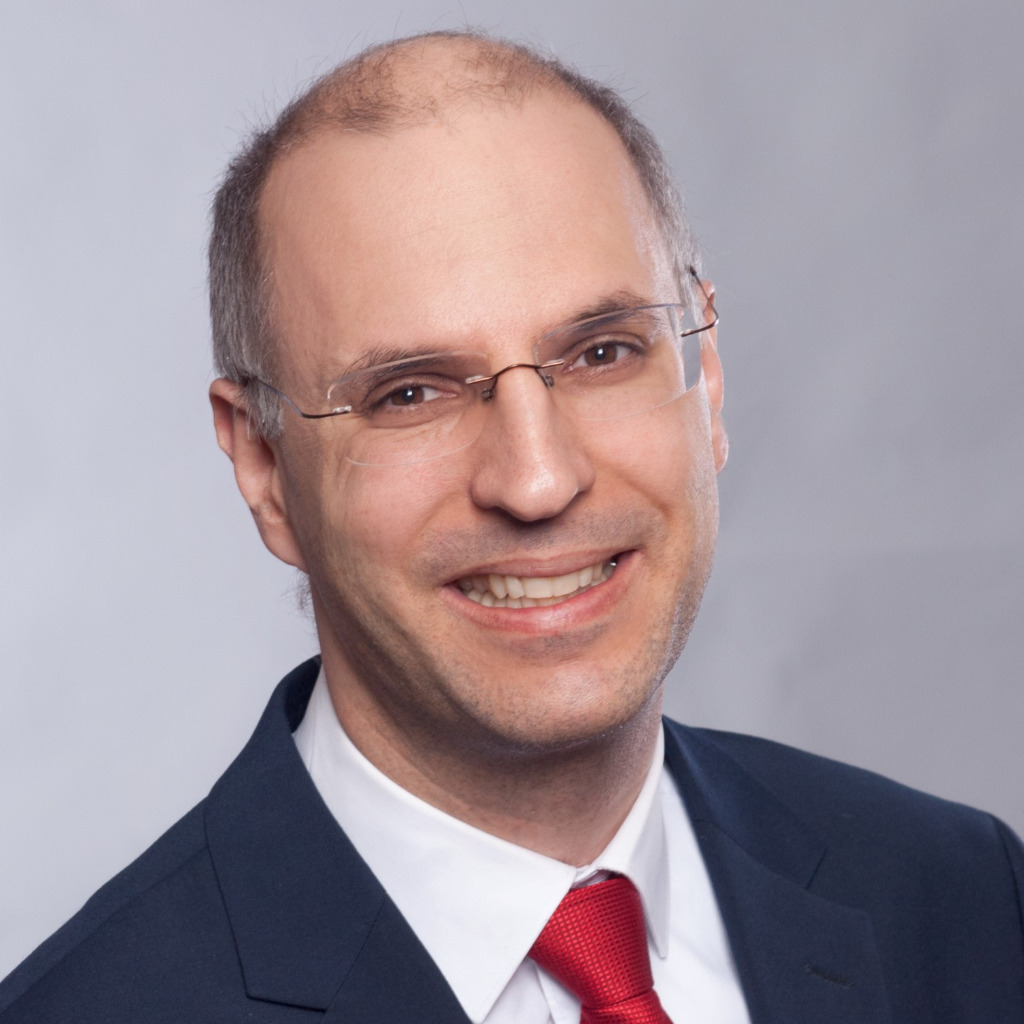 Dominic Brezinski - Leiter Kundenprojekt-Management - CEWE Stiftung ...