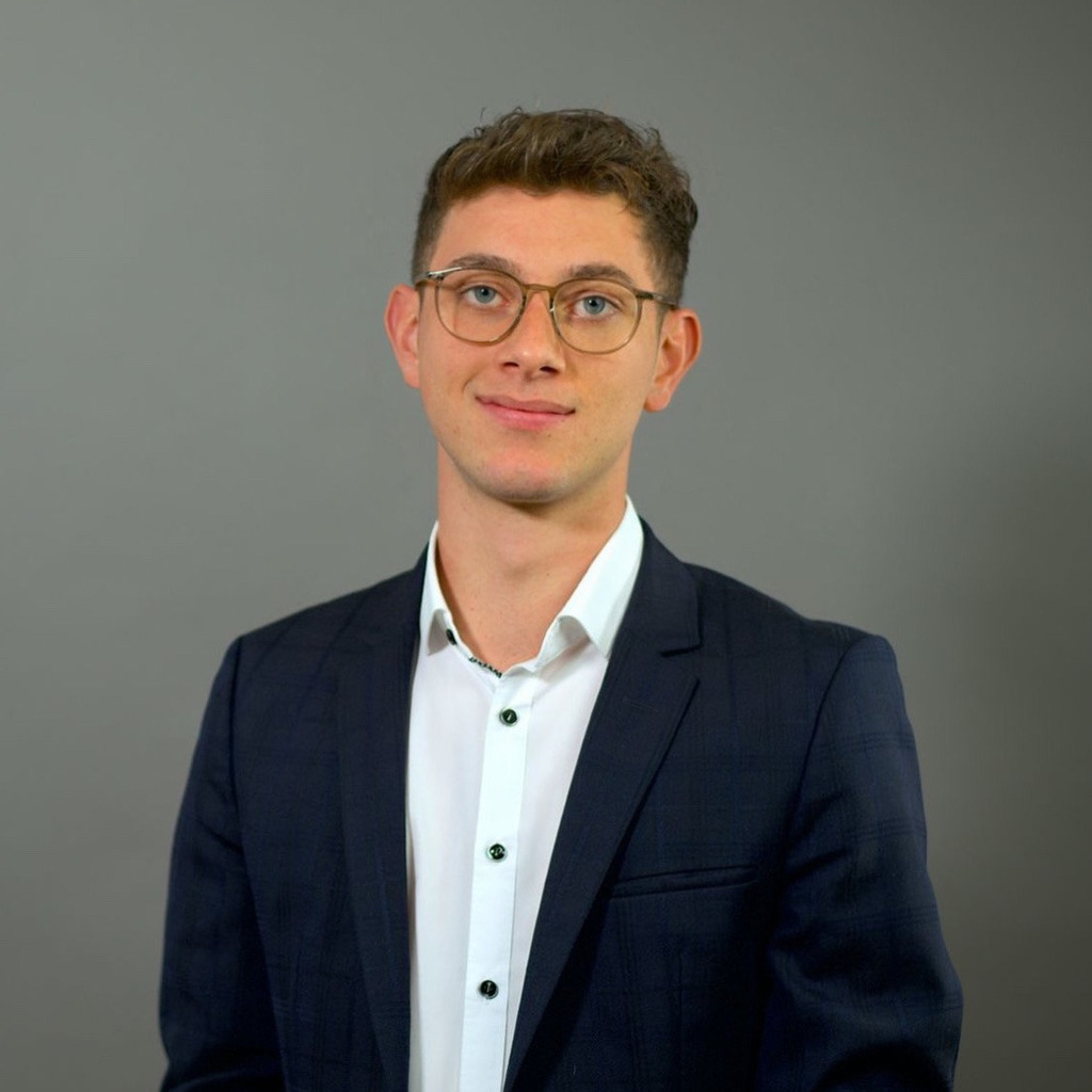 Luca Schrodi - Bezirksleiter - Debeka | XING