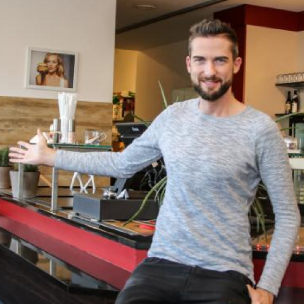 René Teuber - Geschäftsführer - BeHero | XING