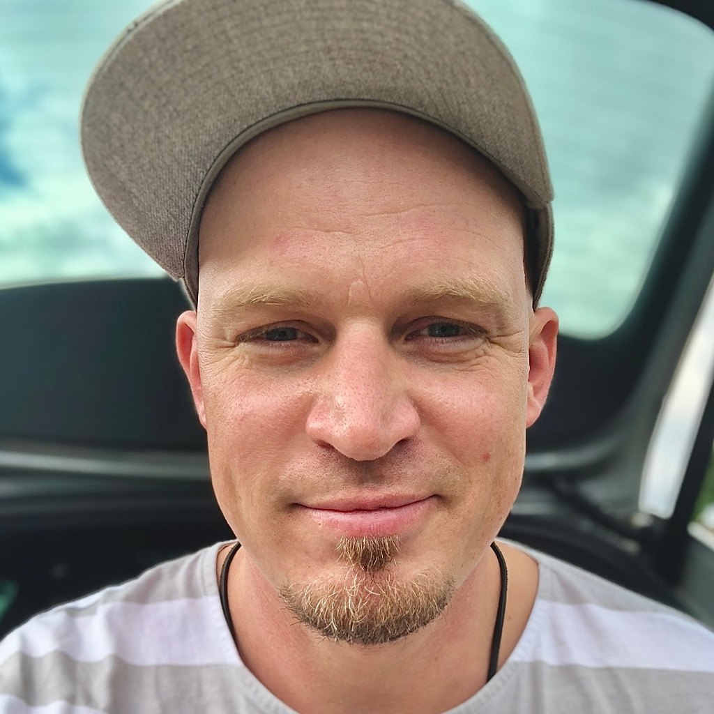 Tim Peters - Geschäftsführer BLACKBOX RACING - FullMotion SimRacing ...