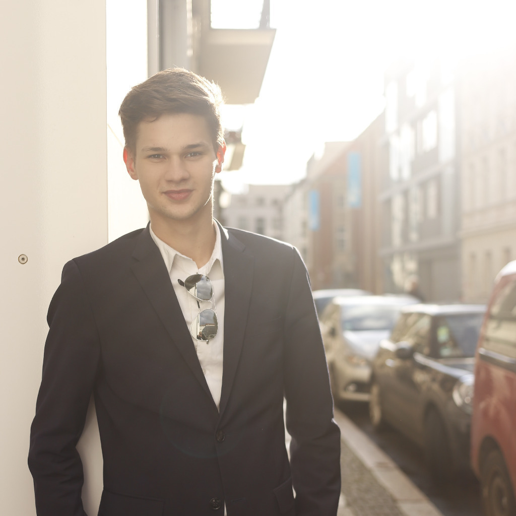 Raphael Neumann - Ausbildung Finanzplanung - tecis Finanzdienstleistungen AG | XING